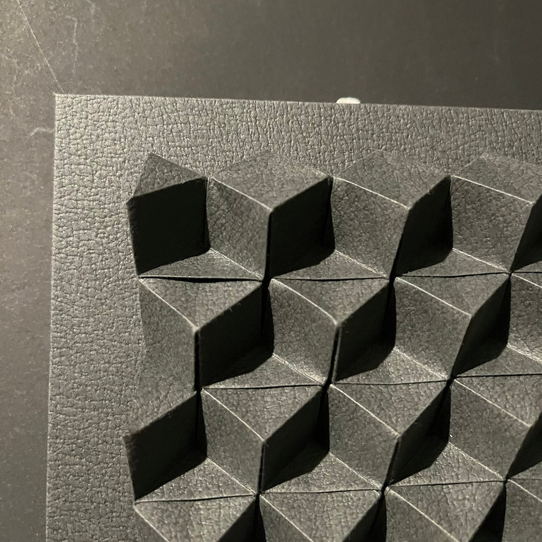 Origami Stone Board Mini Black | D.Hinklay