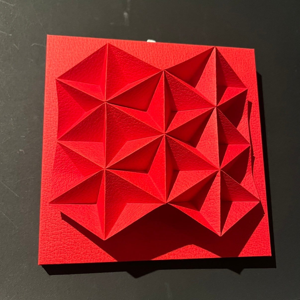 Origami Triangles Mini Red | D.Hinklay